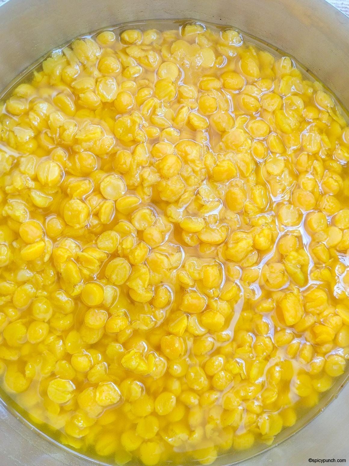 cholar dal recipe - bengali style niramish chana dal