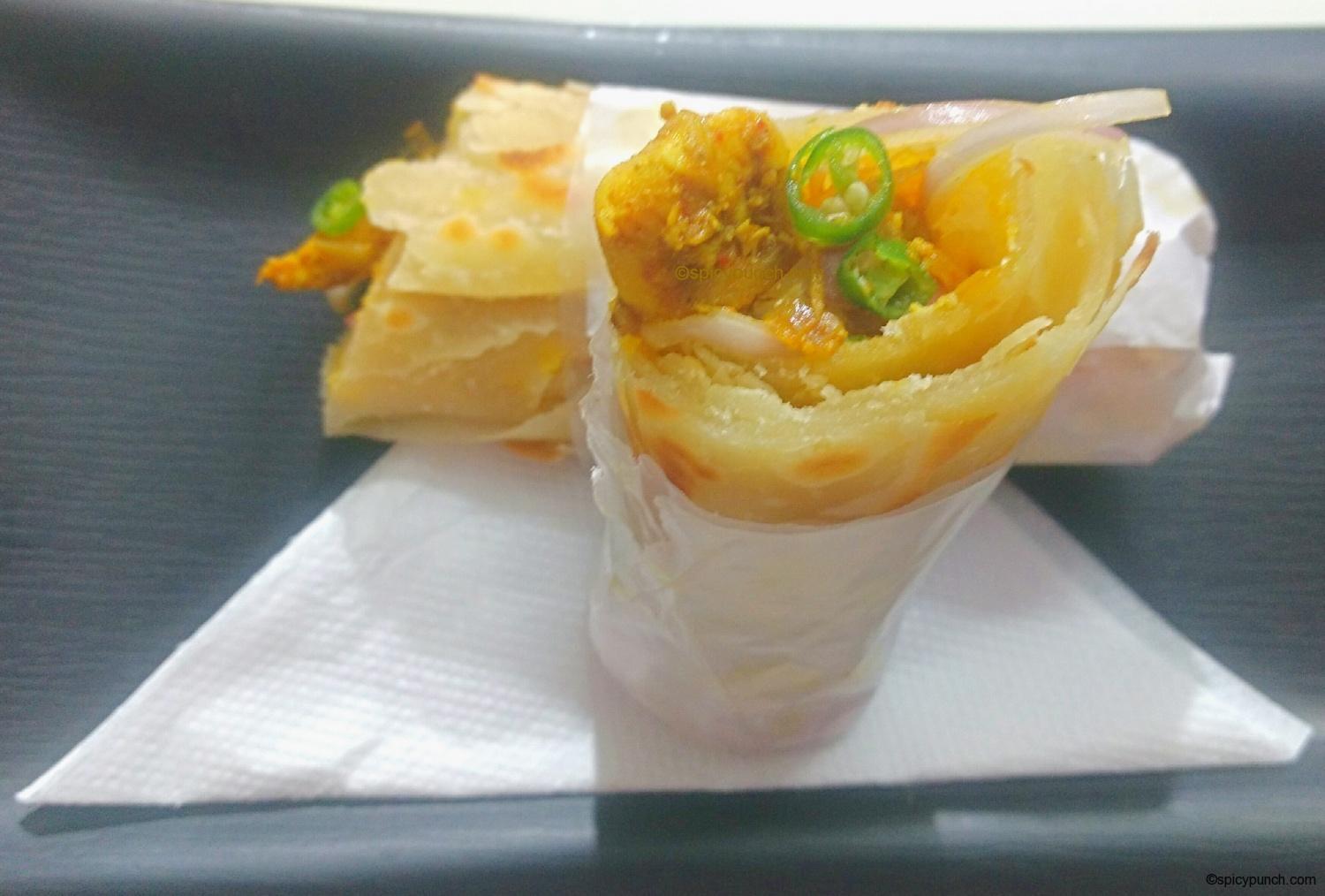 chicken roll recipe | kolkata street food bengali chicken roll recipe