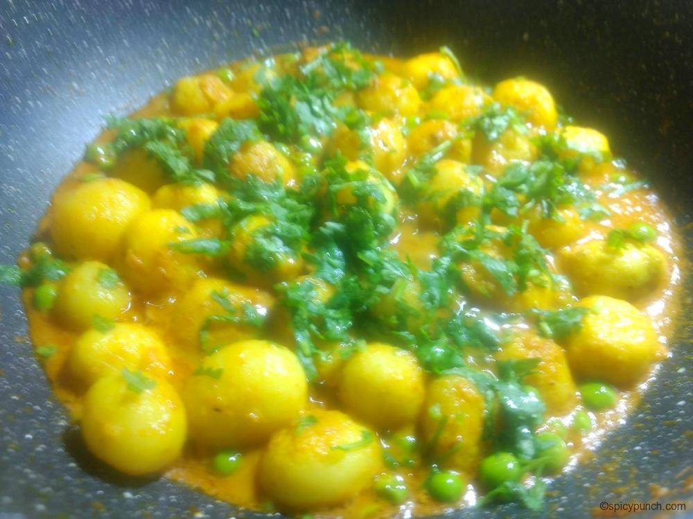 Niramish Dum Aloo recipe | Bengali Aloor Dum without onion garlic