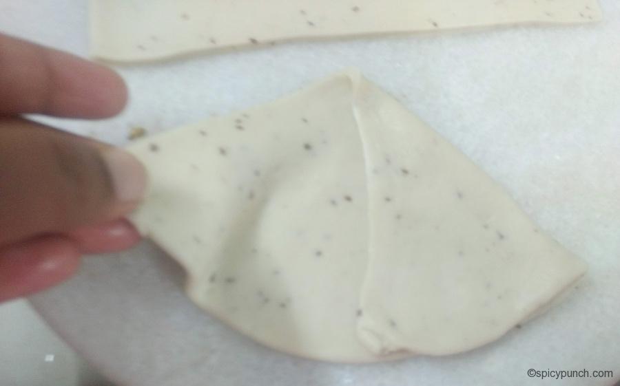 Easy Samosa recipe with aloo detailed step by step pics