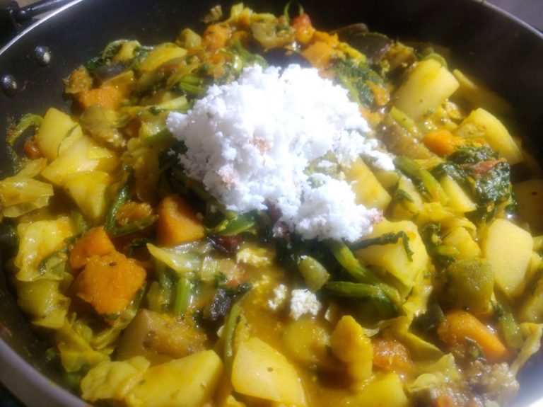Bengali labra recipe - mixed vegetable curry for Lakshmi puja