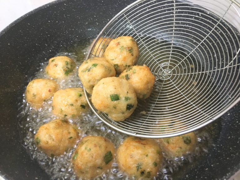 Prawn balls recipe | shrimp ball recipe | how to make fried prawn balls