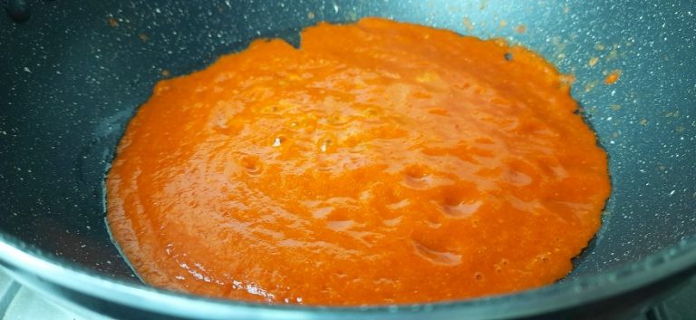 Momo chutney recipe | Momo sauce recipe | red chutney for momo