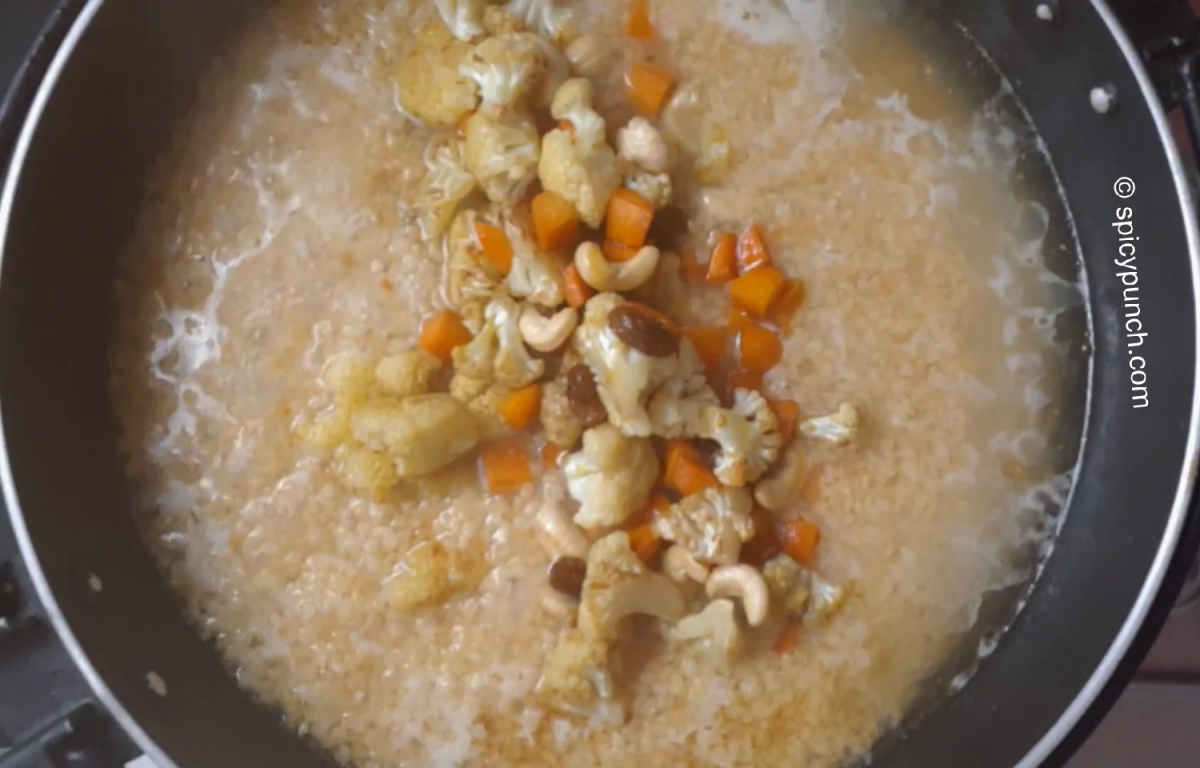 Sabji diye bengali bhaja muger dal recipe - Spicypunch