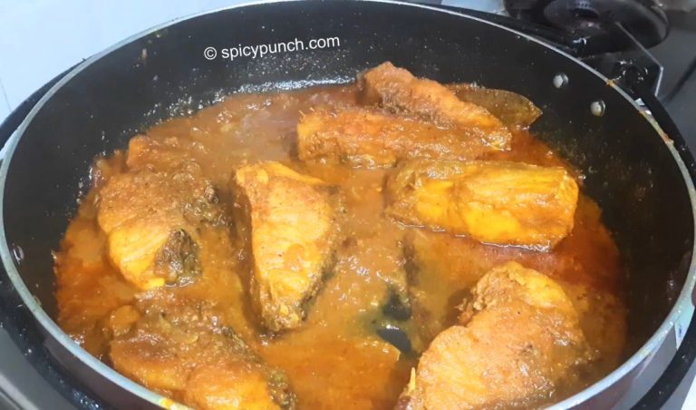 Rui Katla Macher Kalia recipe - Bengali Fish kalia with step by step