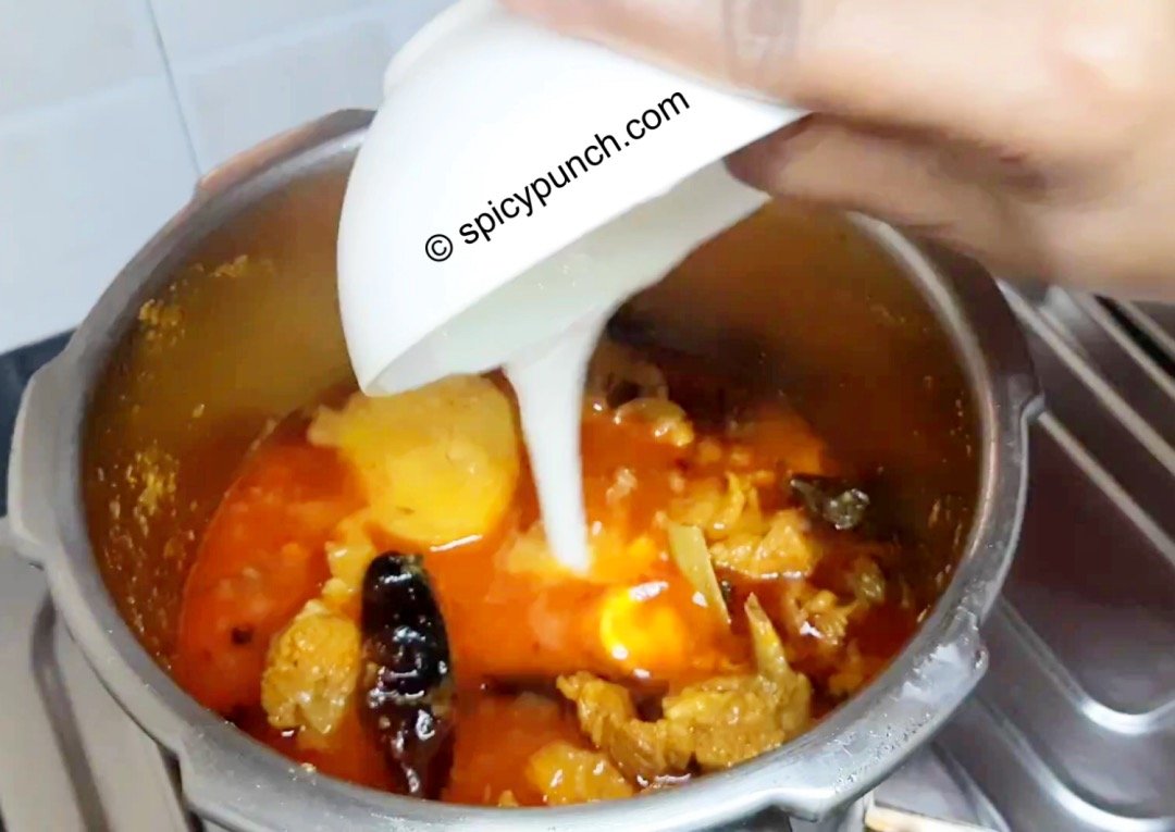 Railway mutton curry recipe | How to make railway mutton curry