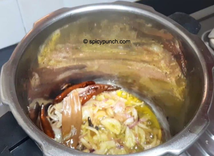 Railway mutton curry recipe | How to make railway mutton curry