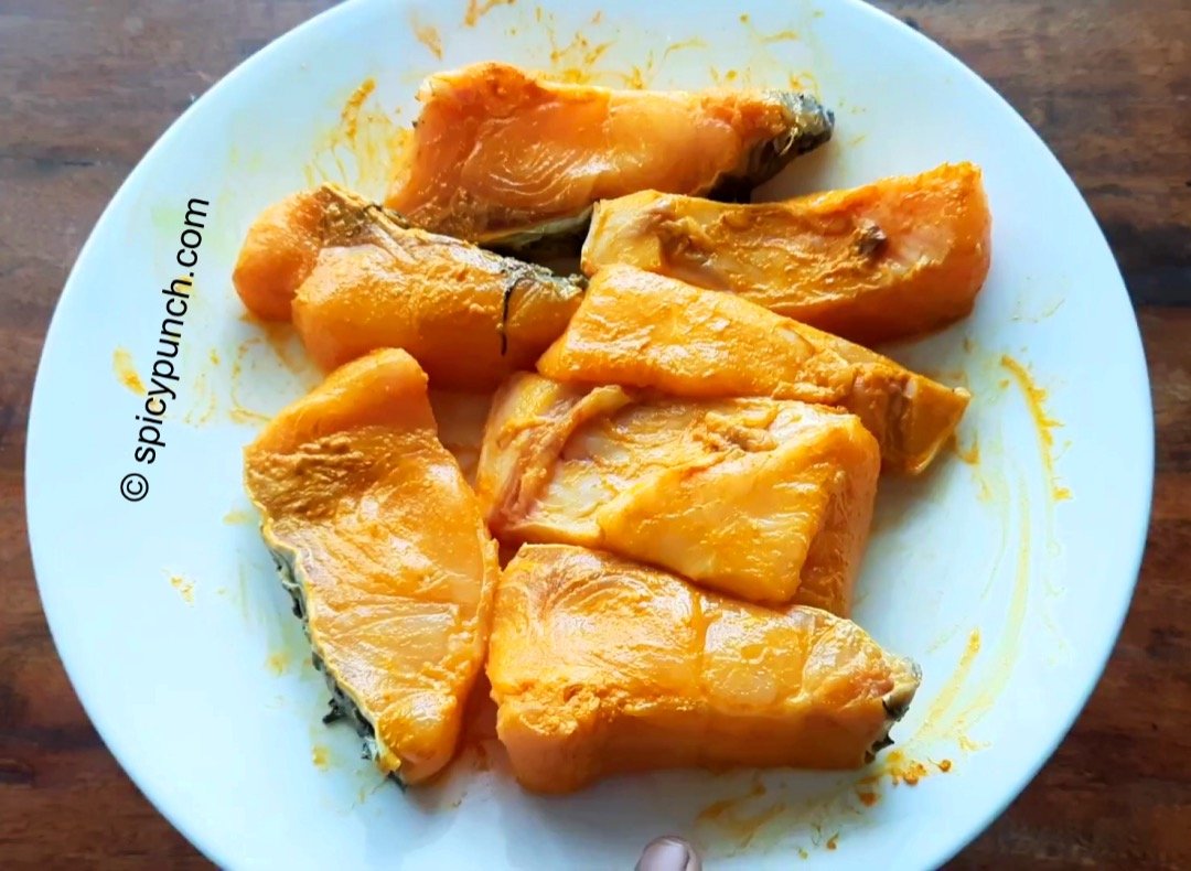 Rui Katla Macher Kalia recipe - Bengali Fish kalia with step by step