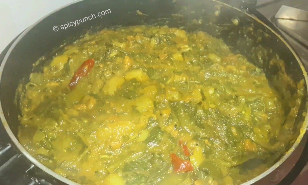 Bengali Palong shaker ghonto recipe | Palong shak er tarkari recipe