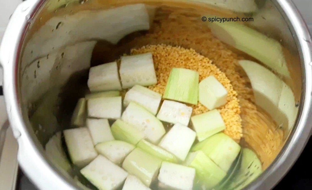 Lau dal recipe - lau diye muger dal recipe- Bengali lauki moong dal