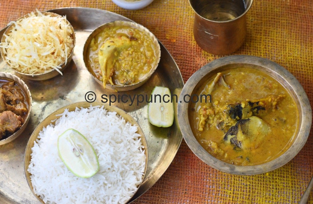 Macher matha diye Bengali moong dal(Biye Bari Style)