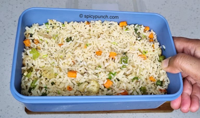 Vegetable rice recipe for kid's lunch box in 10 mins - Spicy punch